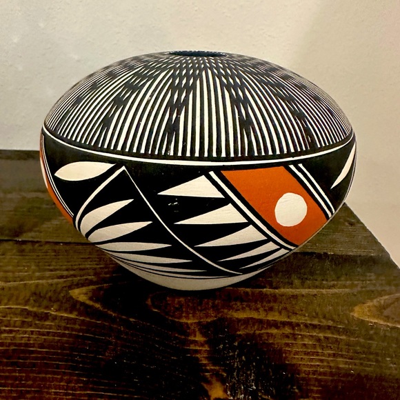 B.D Garcia | Art | Rare Bd Garcia Acoma Pottery | Poshmark